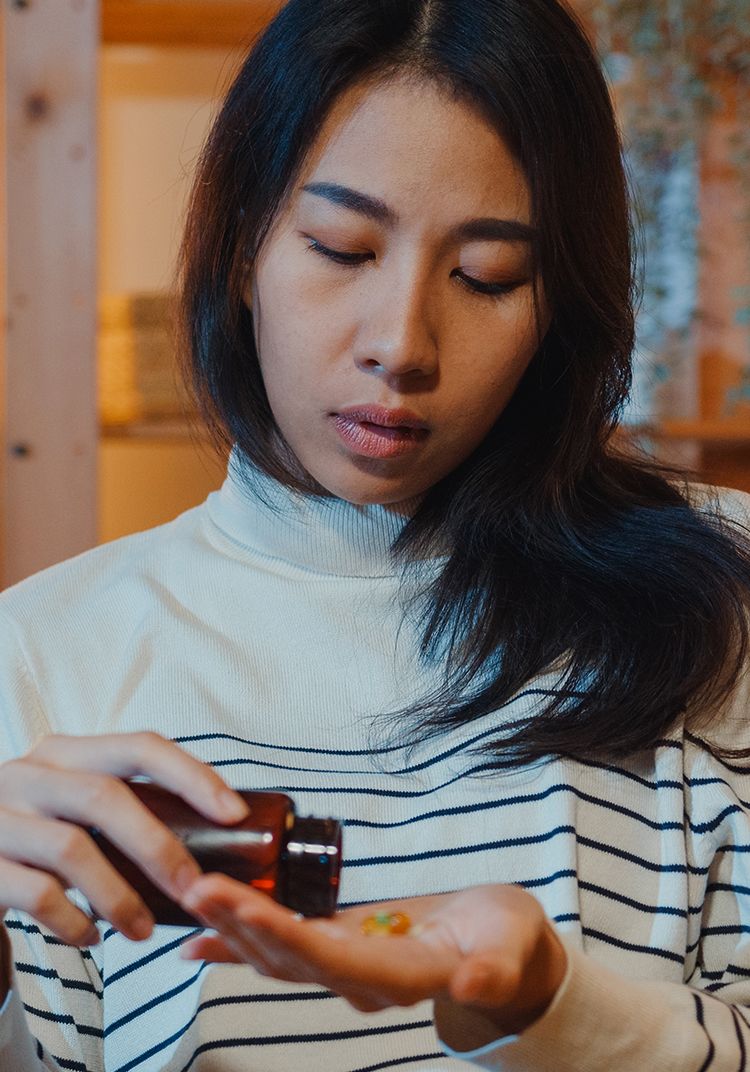 Chronic Pain in Women: Everything You Need To Know